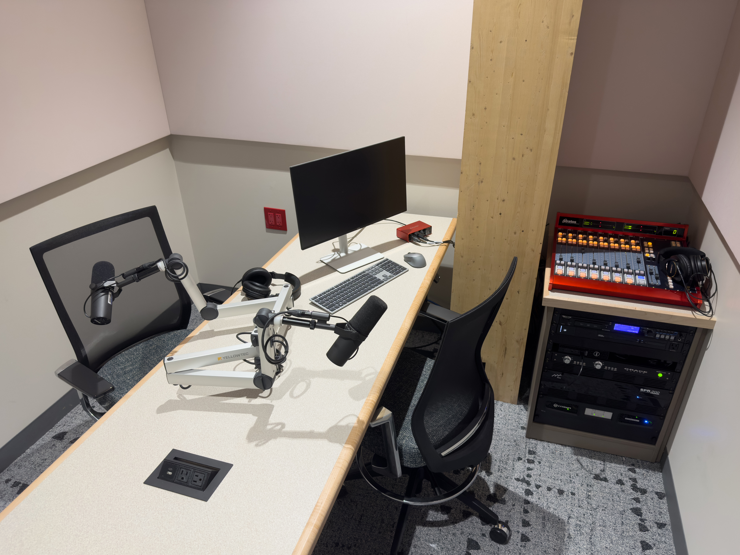 Public Podcast Studio – Cincinnati Public Radio
